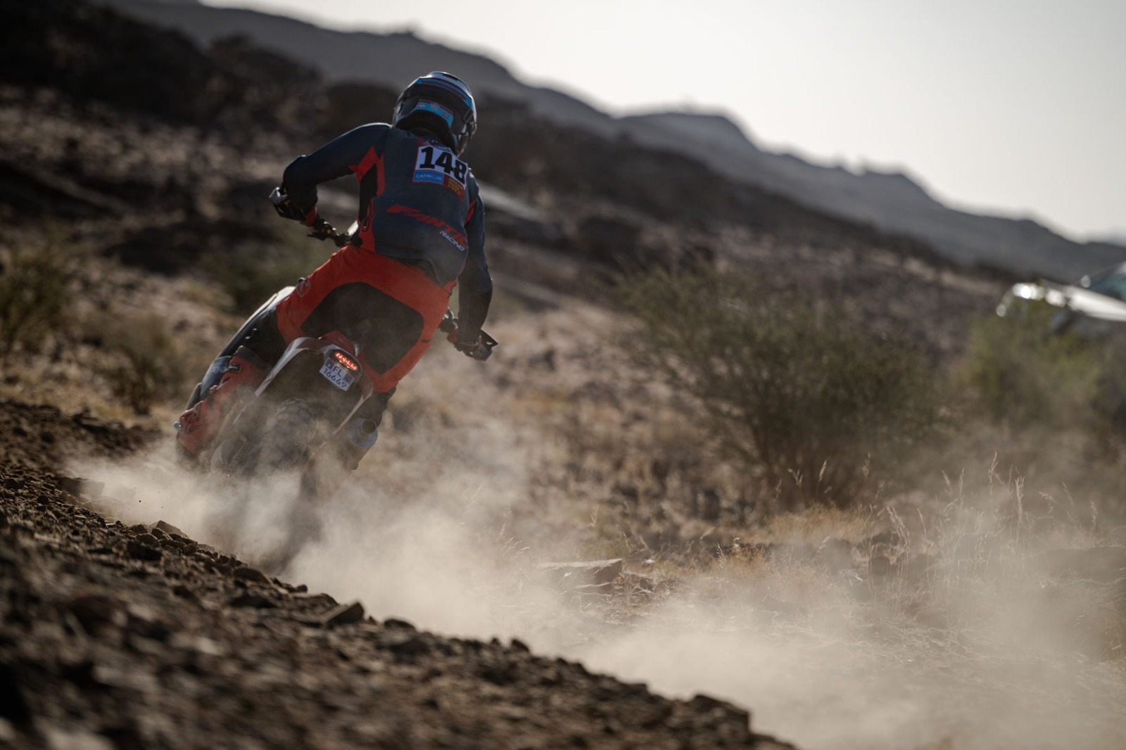 Tomás de Gavardo resiste firme la dura etapa de 48 horas en el Dakar 2025 | RadioGennesis